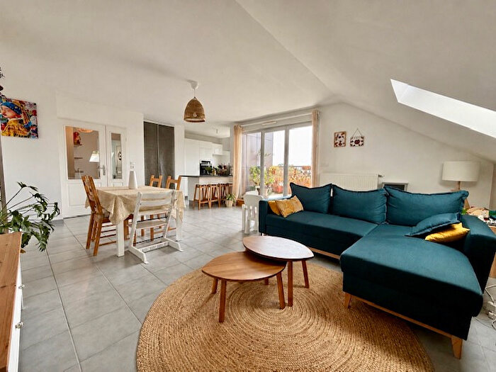 Divonne-les-Bains : Appartement 4 pièces à vendre