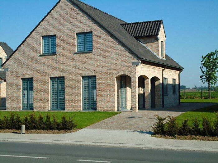 Maison 5 pièces à Warneton, à louer