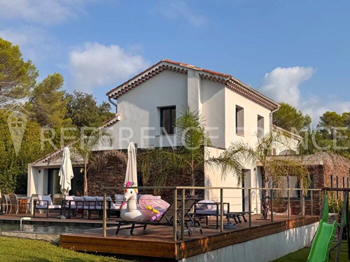 Maison à louer - Mougins - 5 pièces - 4 chambres