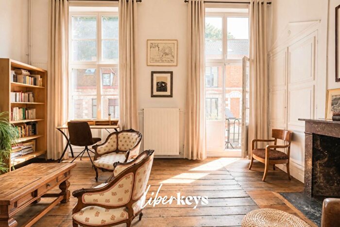 Maison 7 pièces à Lille, Vieux Lille, à vendre