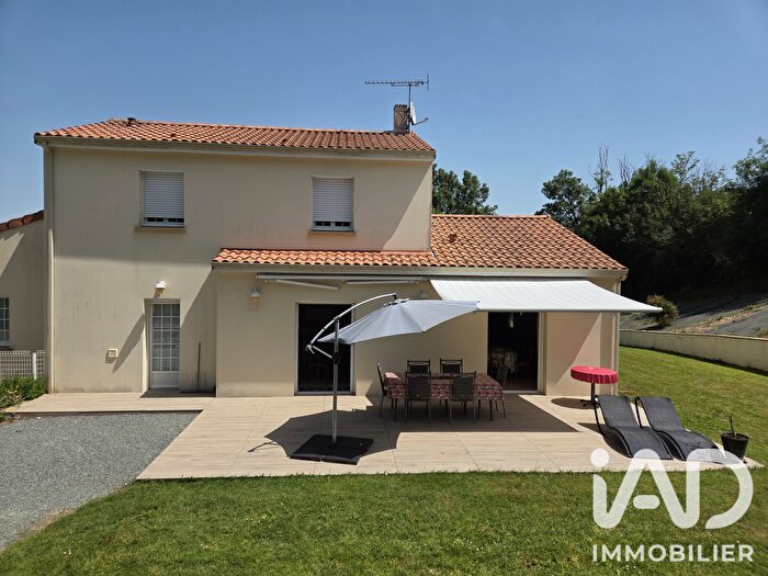 Maison 8 pièces à vendre à Réaumur