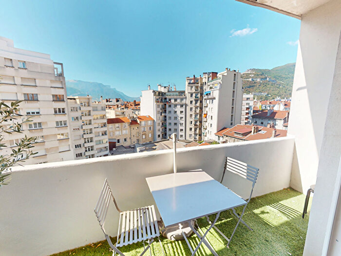 Appartement 2 pièces à Grenoble, Centre-ville, à vendre