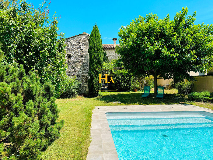 Maison 8 pièces à vendre à Saint-Marcel-lès-Sauzet