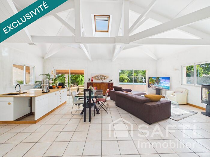 Maison 6 pièces à vendre à Le Taillan-Médoc