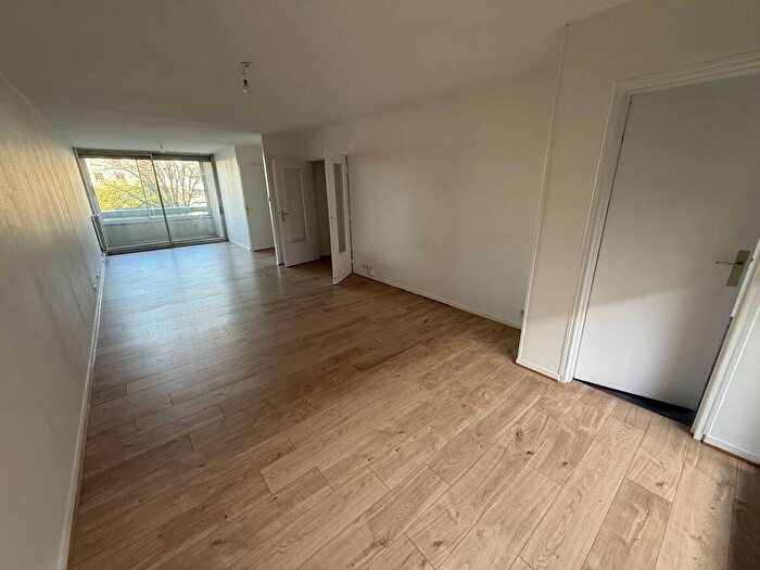 Appartement à louer - Chemin Vert-Europe, Reims - 5 pièces