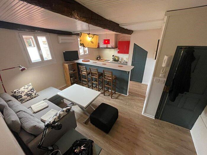 Appartement à louer - Saint-Pierre-De-Féric, Nice - 3 pièces - 2 chambres