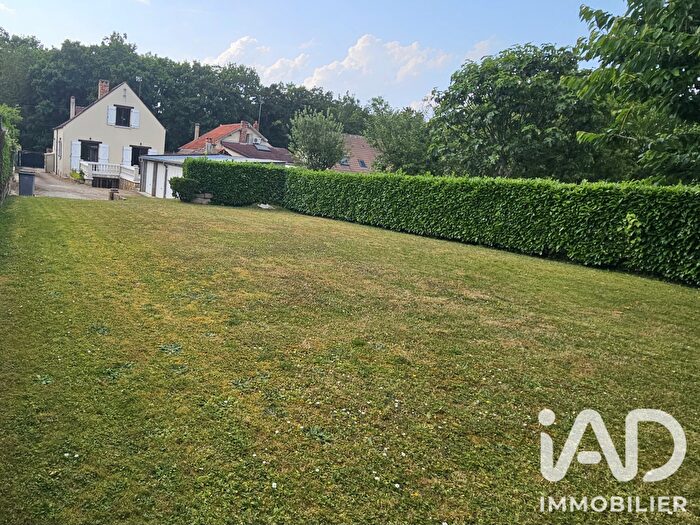 Maison 7 pièces à Saint-Fargeau-Ponthierry, à vendre