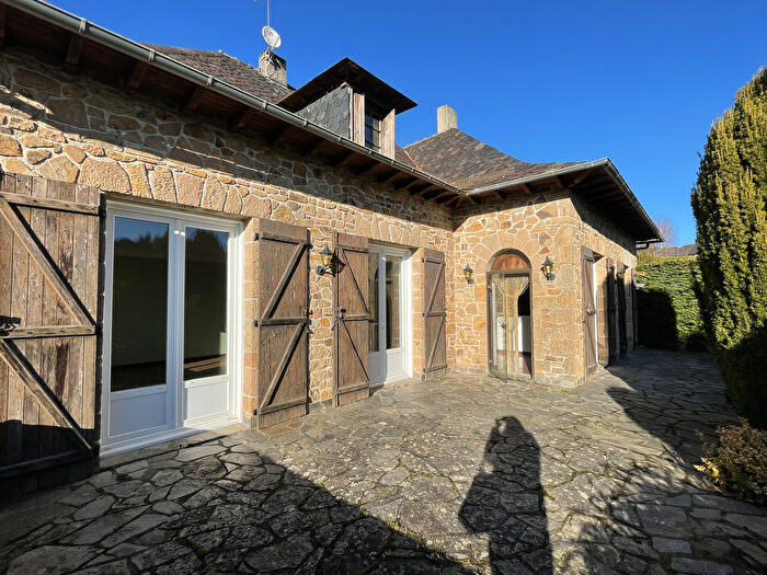 Maison 5 pièces à louer à Rieupeyroux