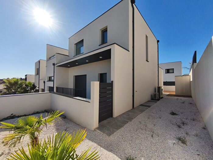 Maison à vendre - Narbonne, Saint-Jean, Saint-Pierre - 5 pièces - 4 chambres