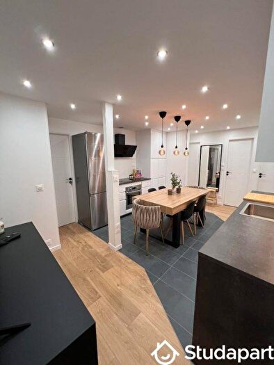 Les Genottes, Cergy : Appartement 1 pièce à louer