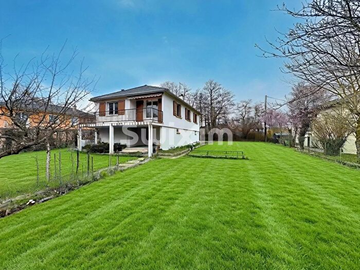 Maison 5 pièces à Saint-Genis-Pouilly, à vendre