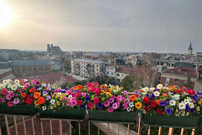 Appartement à vendre - Reims, Centre-ville - 3 pièces - 1 chambre