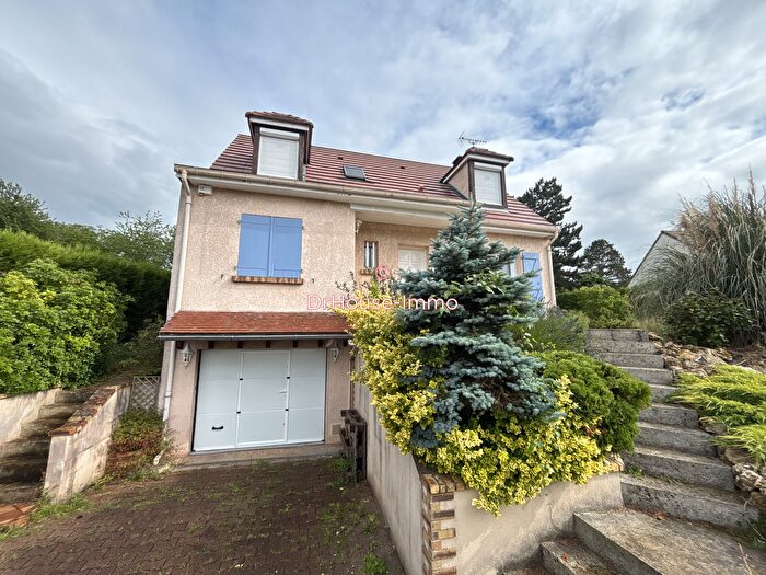 Nanteuil-lès-Meaux : Maison 5 pièces à vendre