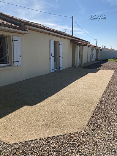 Maisons à vendre et appartements à louer - 1