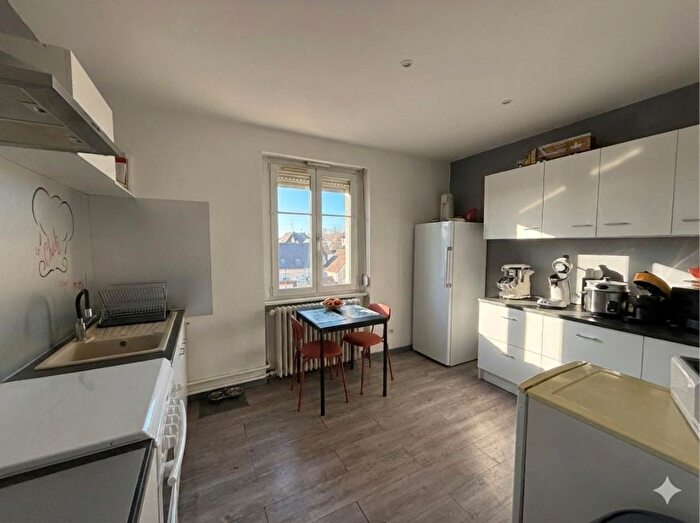 Appartement à louer - Mulhouse, Dornach - 3 pièces - 2 chambres