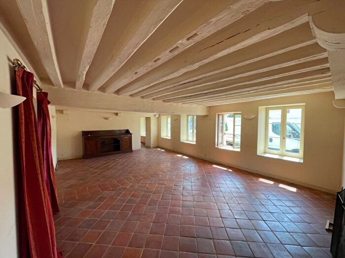 Maison à louer - Crécy-la-Chapelle - 6 pièces - 5 chambres