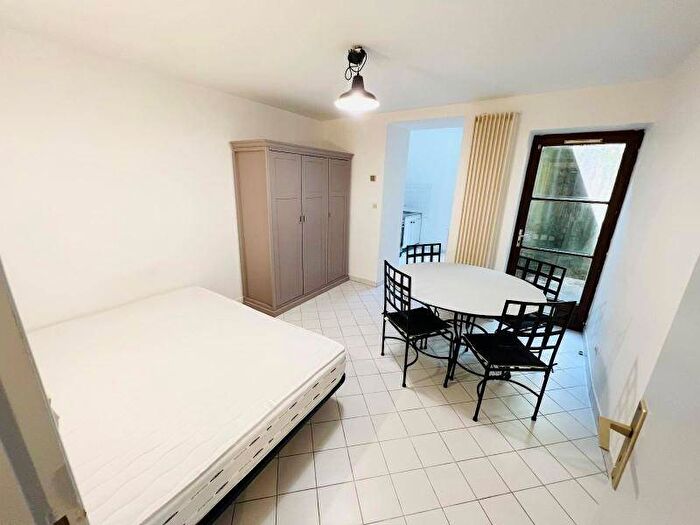 Appartement à louer - Centre Nord, Mâcon - 1 pièce