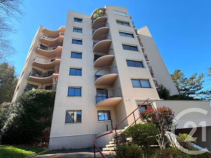 Appartement à vendre - Saint-Étienne, La Métare, Le Portail Rouge, Fauriel, Villeboeuf - 3 pièces - 1 chambre