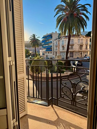 Appartement à vendre - Menton, Hôtel de Ville, Vieille Ville, Musée, Madone, Carnolès - 3 pièces - 1 chambre