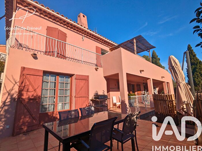 Maison à vendre - Le Pradet - 8 pièces - 5 chambres