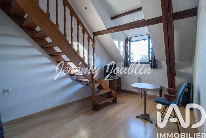 Neuville-sur-Oise - Appartement 1 pièce à louer