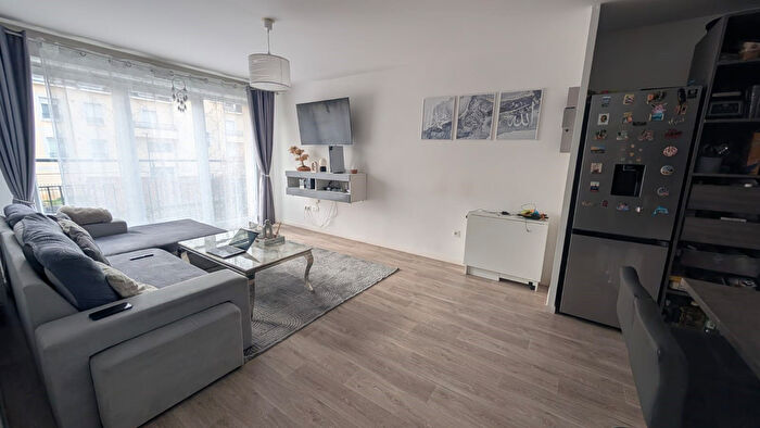 Appartement à vendre - Persan - 3 pièces - 2 chambres