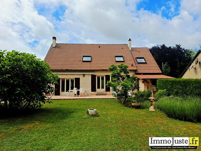 Maison 10 pièces à vendre à Épernon
