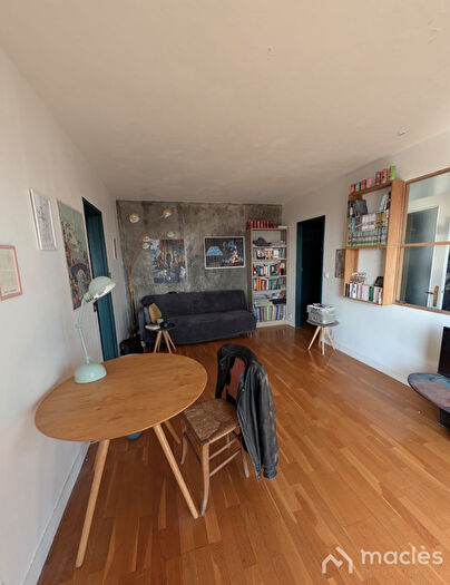 Appartement à vendre - Saint-Denis, Delaunay, Belleville - 2 pièces - 1 chambre