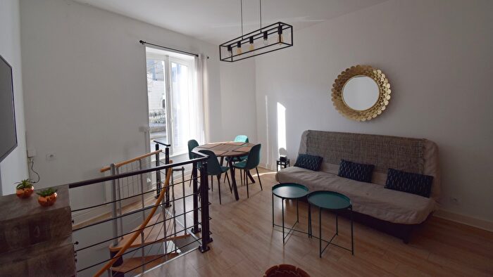 Appartement à louer - Vichy, Thermal - 2 pièces - 1 chambre