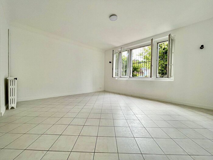 Appartement 4 pièces à Gare, Le Bourget, à louer