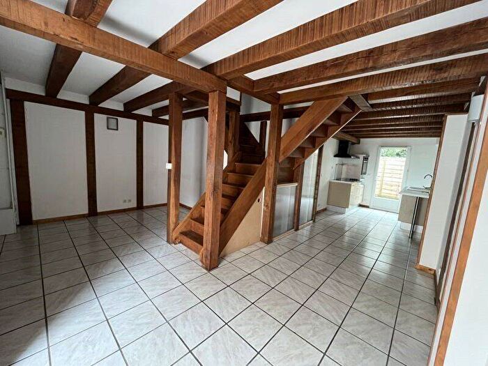 Maison à louer - Champ de Mars-Bussatte-Victor Hugo, Angoulême - 4 pièces - 3 chambres