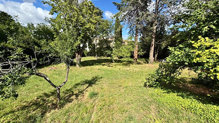 Maison 5 pièces à Roquefort-les-Pins, à vendre