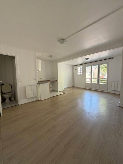 Appartement à louer - Ramenas-Léo Lagrange, Montreuil - 1 pièce