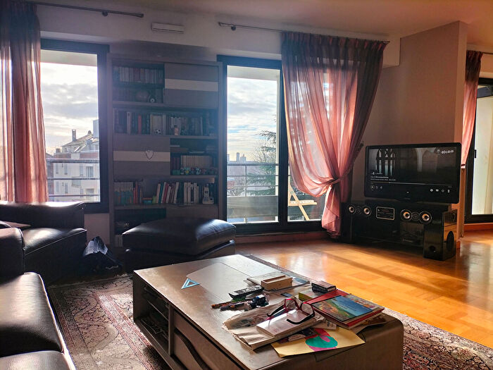 Appartement à vendre - Nogent-sur-Marne, Nogent Village - 4 pièces - 2 chambres