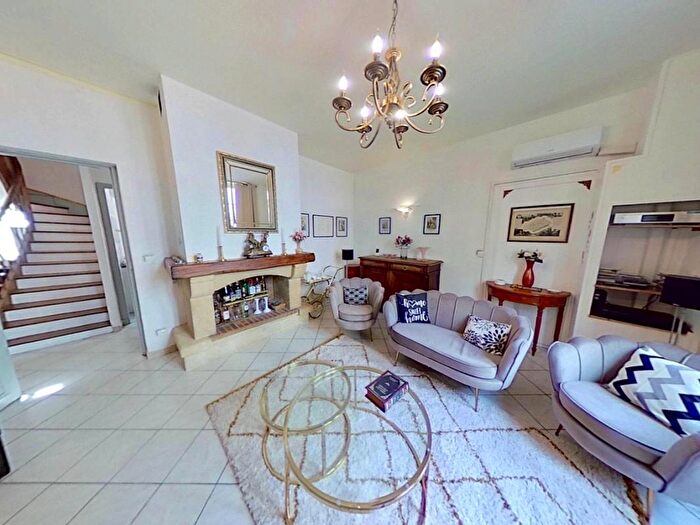 Maison à vendre - Axat - 5 pièces - 3 chambres