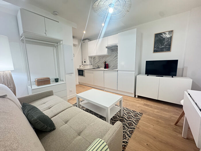 Appartement 2 pièces à Cannes, Centre-ville, à louer