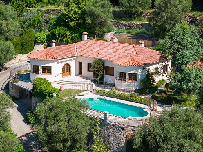 Grasse - Maison 8 pièces à vendre