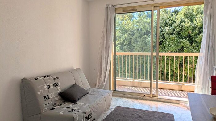 Appartement à louer - Nice, Cessole - 1 pièce