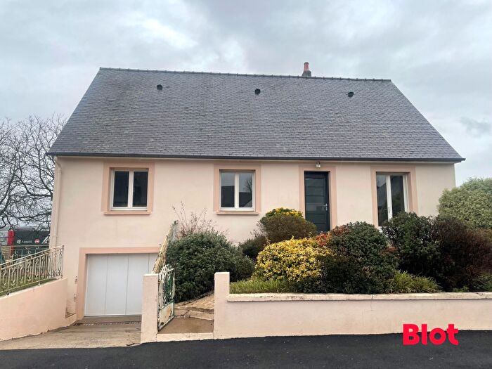 Maison à vendre - Lécousse - 4 pièces - 3 chambres