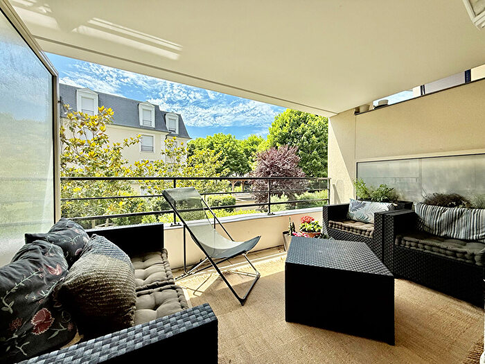 Appartement à vendre - Saint-Cyr-lécole, Hôtel de ville - 3 pièces - 2 chambres