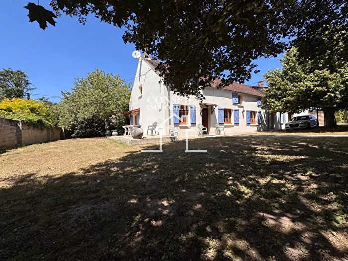 Saint-Julien-du-Sault : Maison 6 pièces à vendre