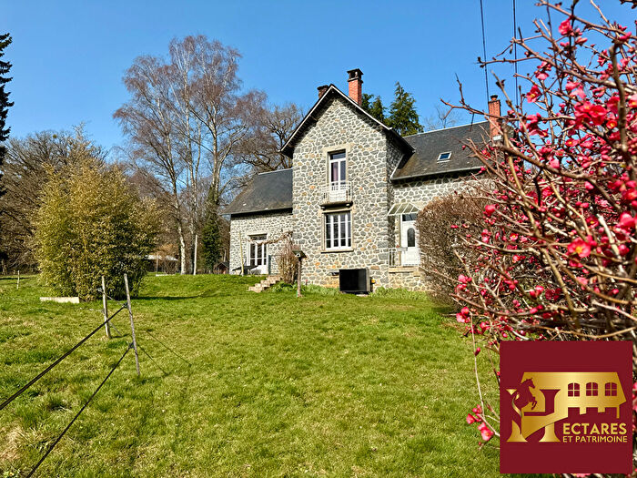 Maison à vendre - Lagraulière - 8 pièces - 5 chambres