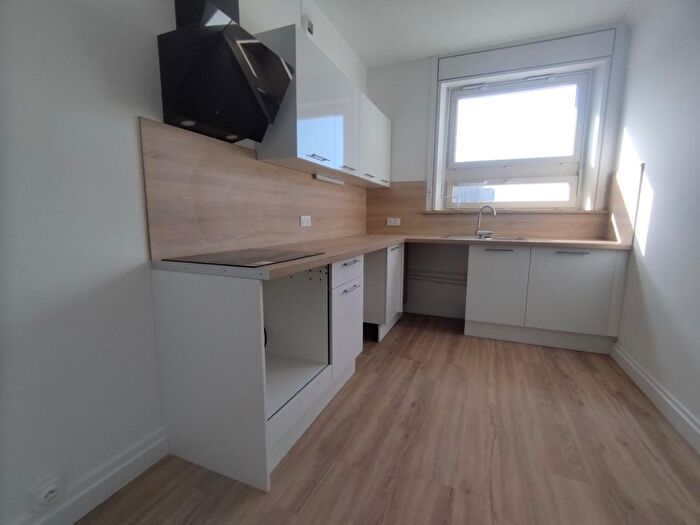 Appartement à louer - Orléans, Bannier, République - 3 pièces - 2 chambres