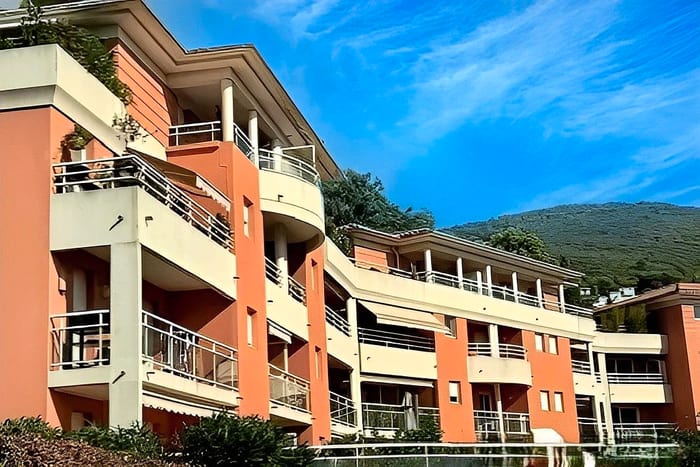 Grasse, Centre-ville Nord : Appartement 2 pièces à vendre