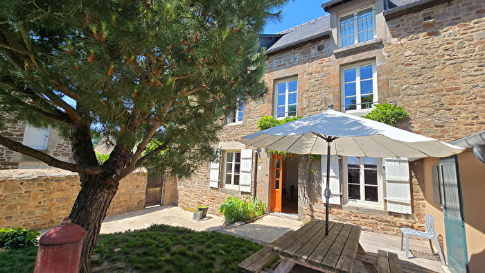La Vicomté-sur-Rance - Maison 8 pièces à vendre