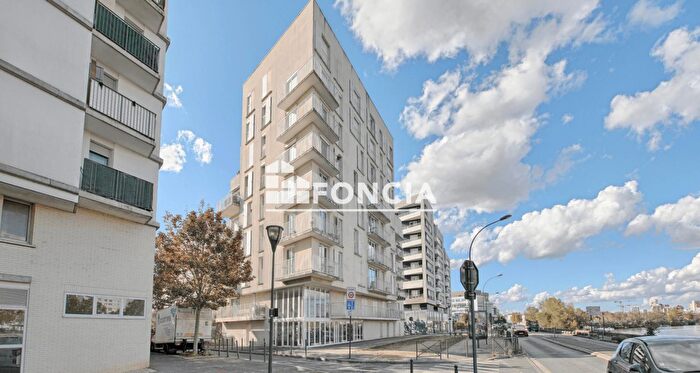 Appartement 2 pièces à Vitry-sur-Seine, Port à l'Anglais, Zone d'activité, à vendre