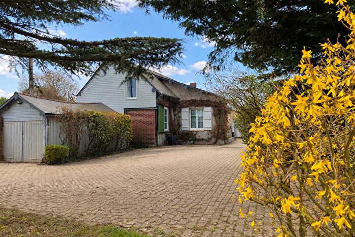 Maison à vendre - Morgny - 8 pièces - 4 chambres