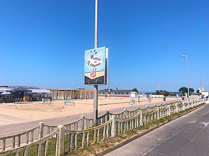 Appartement à vendre - Trouville-sur-Mer, Plages, Promenade des Planches, Bon Secours - 2 pièces - 1 chambre