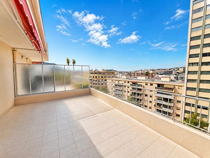 Appartement 2 pièces à Nice, Saint-Roch, à vendre