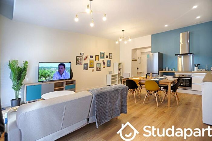 Appartement à louer - Decré-Cathédrale, Nantes - 1 pièce - 1 chambre